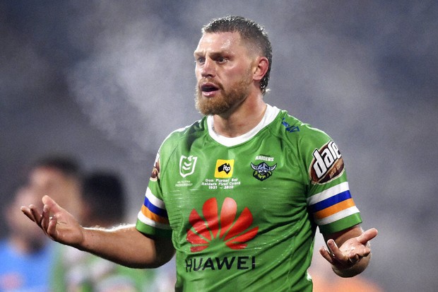 We need to talk about: Elliott Whitehead – The Sportress