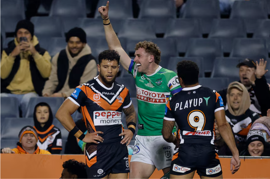 The Jed Stuart Extension – The Sportress